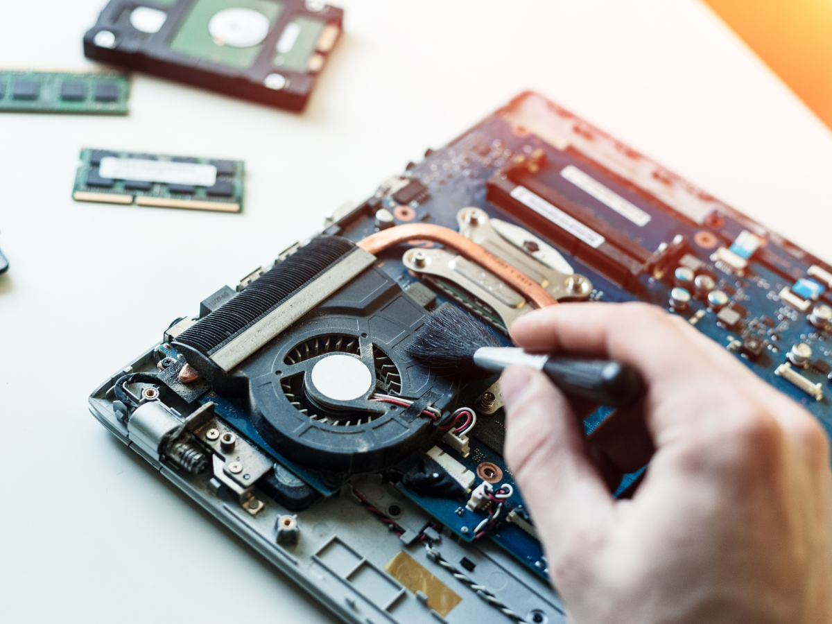 How to Clean a Laptop Computer Fan